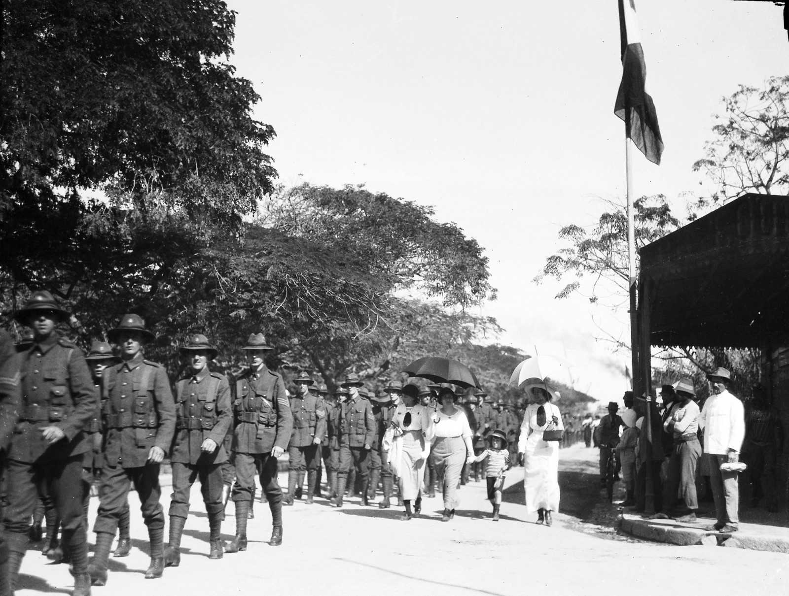 To Samoa, to war | New Zealand Geographic