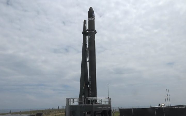 Rocket Lab hopeful for second commercial launch today | New Zealand ...