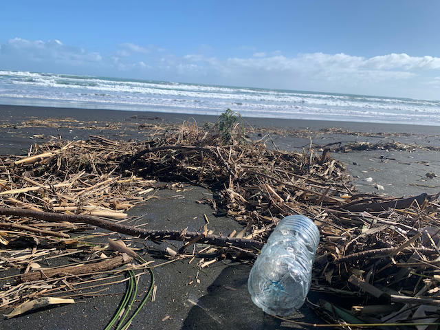 Global step in right direction to end plastic pollution | New Zealand ...